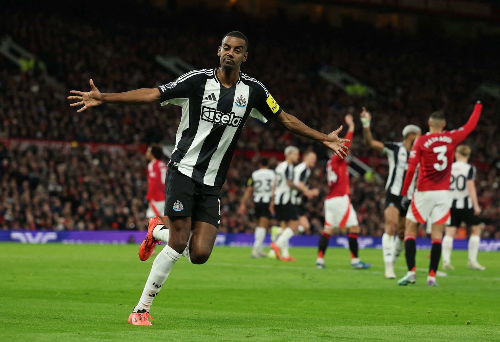 Liverpool Transfer News: Fabrizio Romano drops exciting news with 11 days til Deadline Day