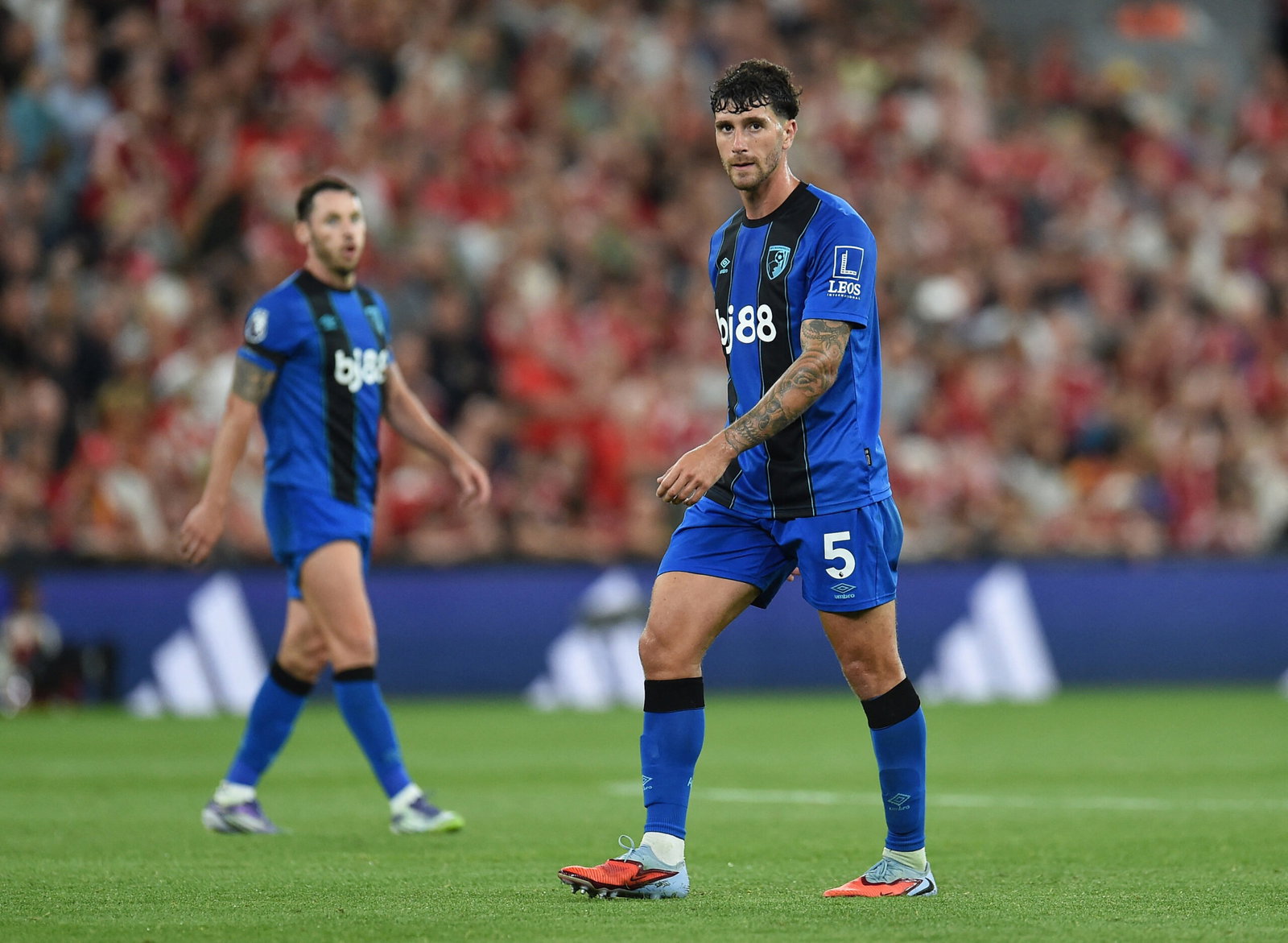 Former Premier League referee says VAR made a massive mistake in ...